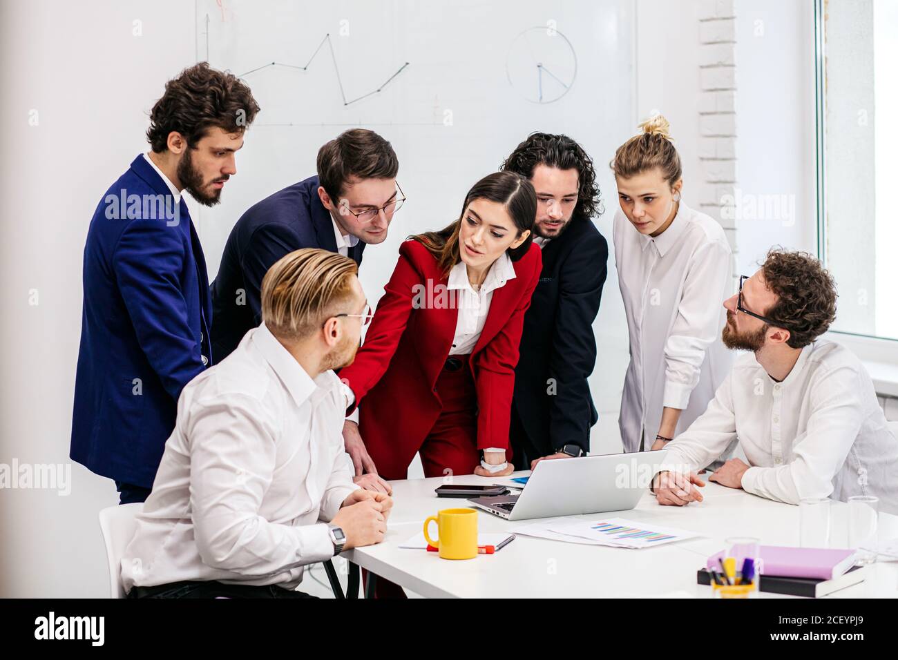 Diverse group of people debate hi-res stock photography and images - Alamy