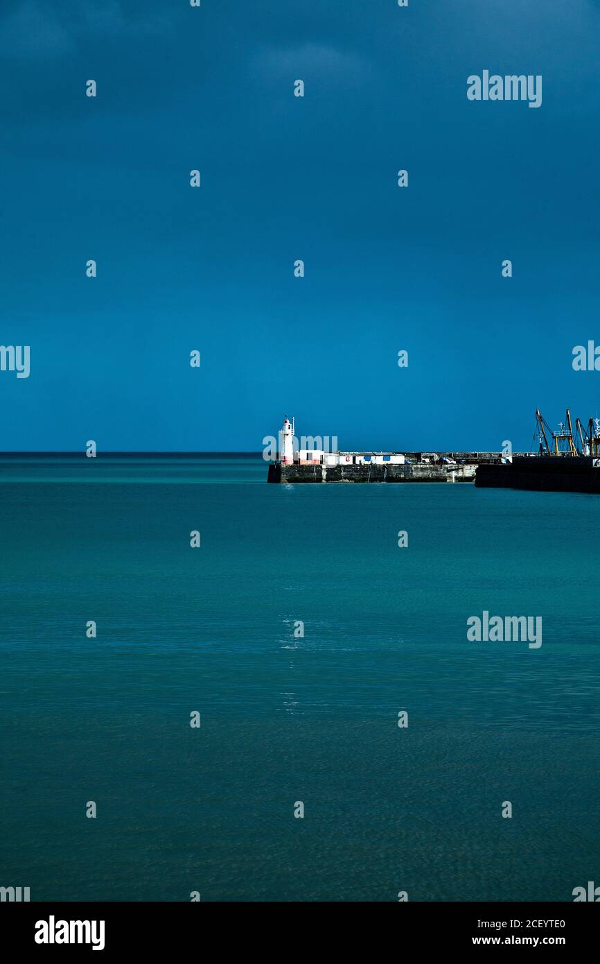 Fishing dock newlyn hi-res stock photography and images - Alamy
