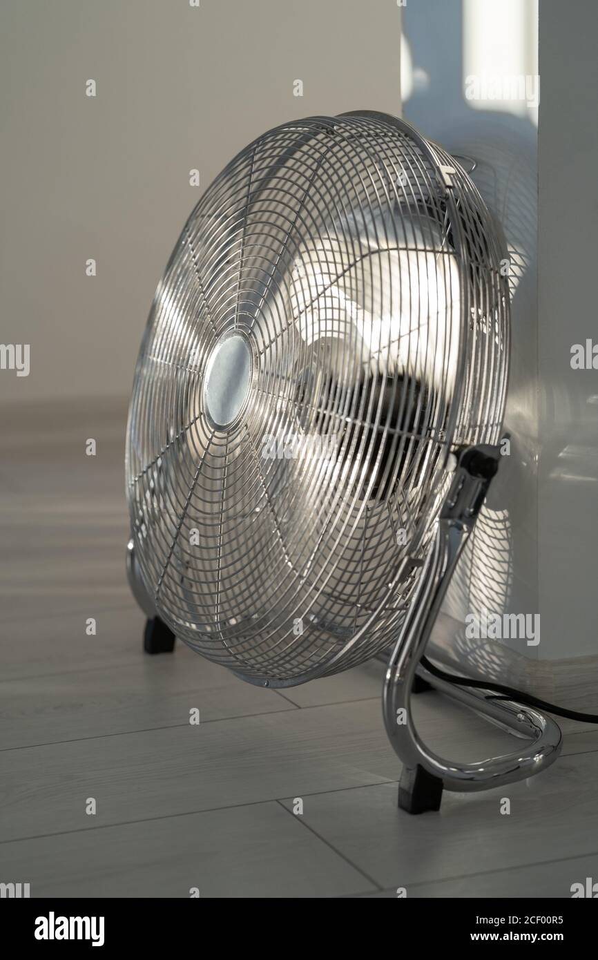 Silver fan hi-res stock photography and images - Alamy