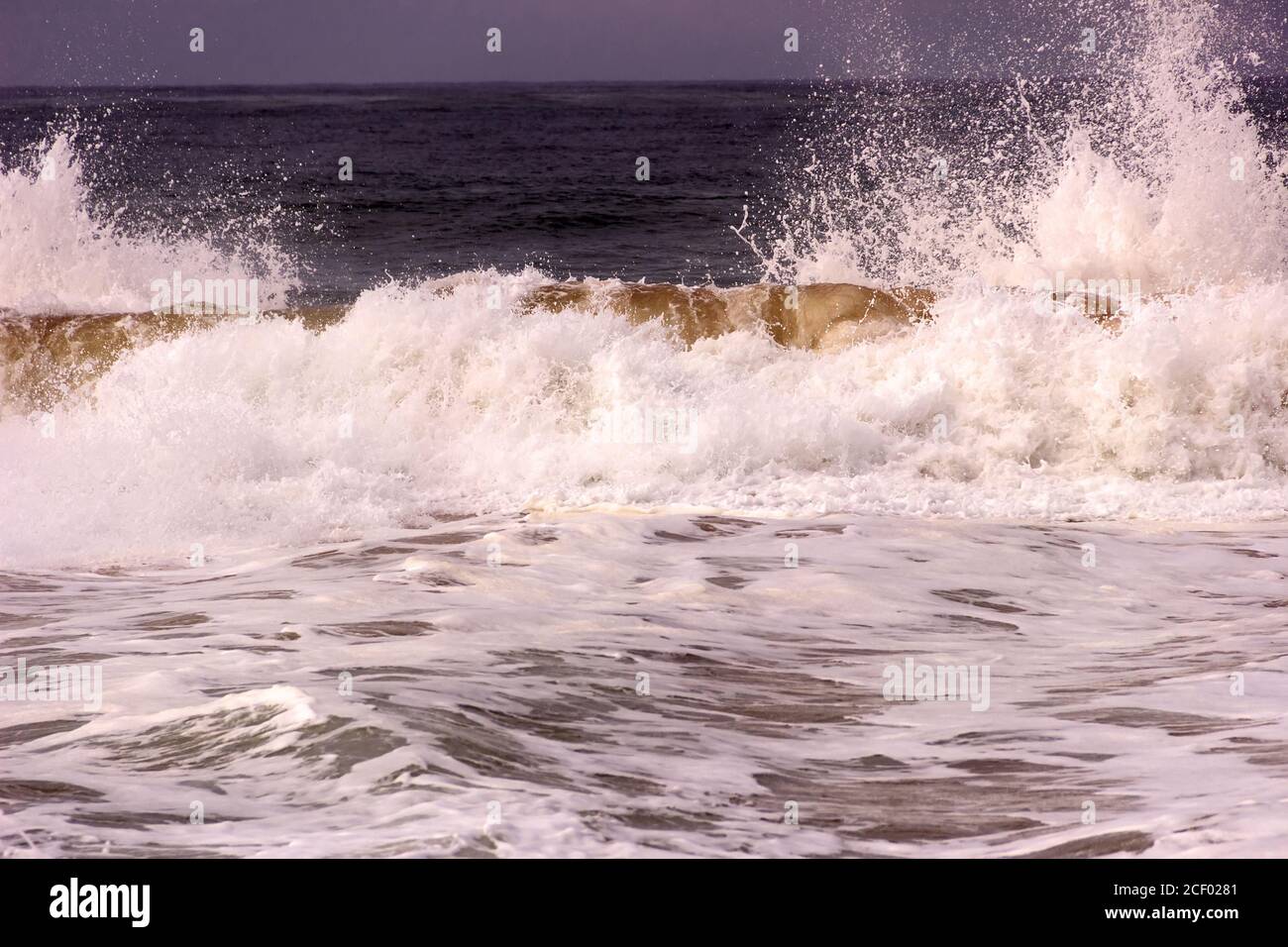 Waves of Indian ocean on island in open sea. Big waves hit shore Stock ...