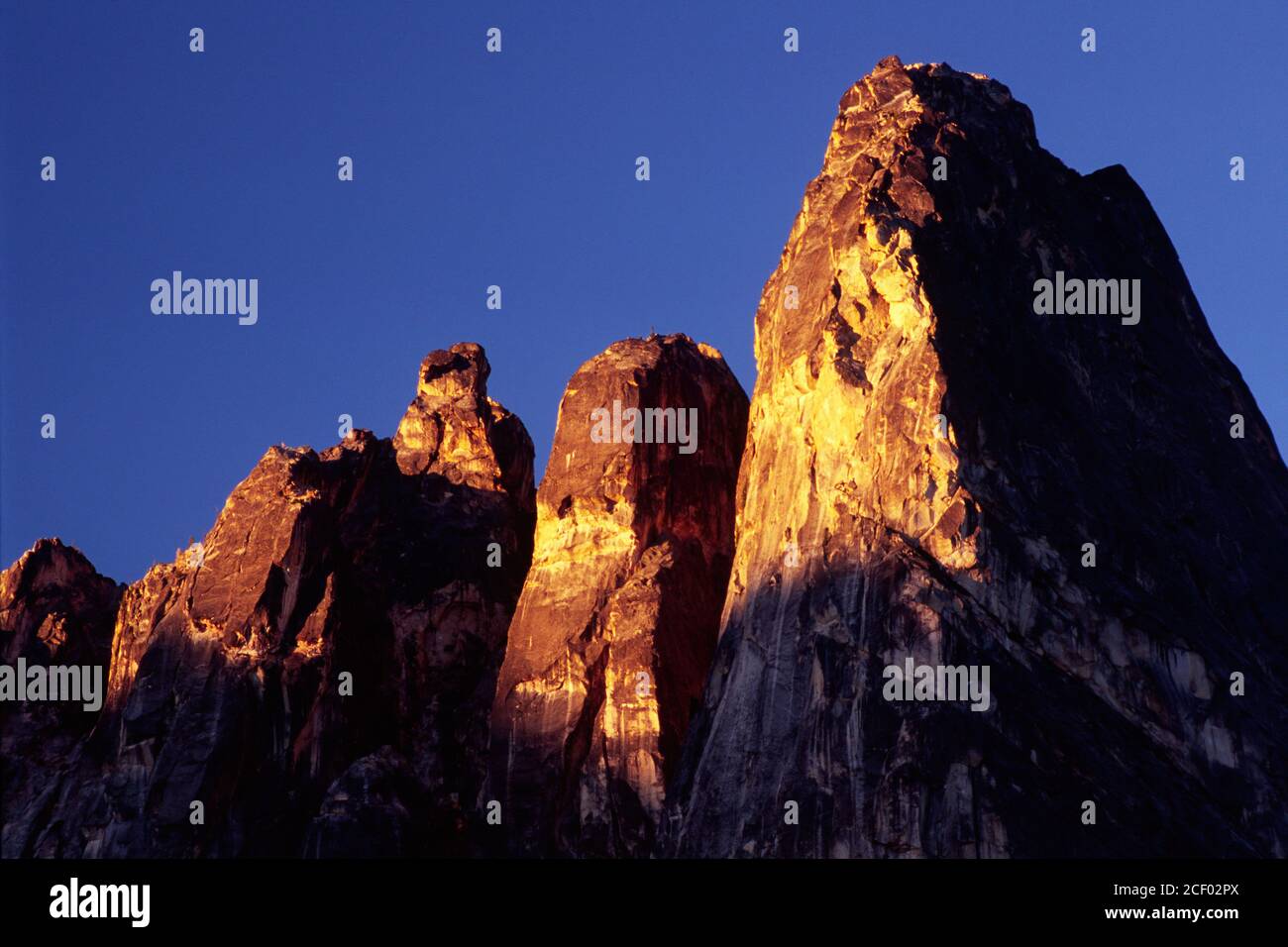 Liberty Bell Mountain from Washington Pass Overlook, Okanogan National ...