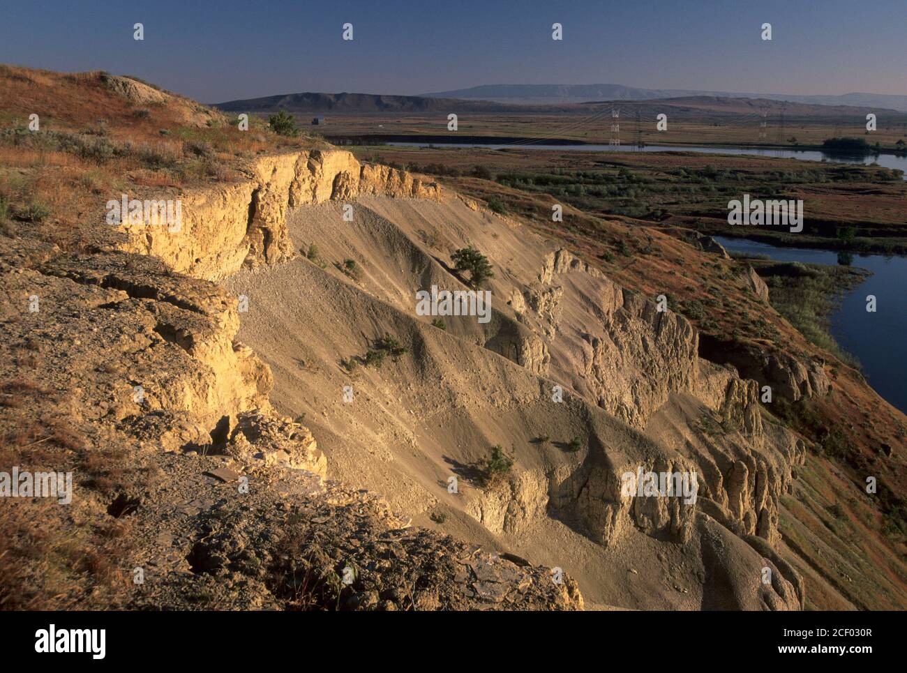 White Bluffs with Columbia River, Hanford Reach National Monument ...
