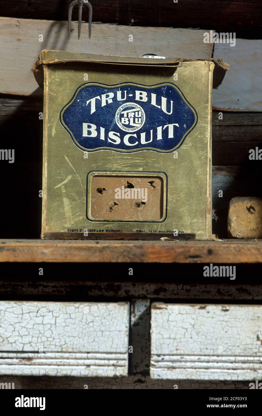 Shelf display biscuits hi-res stock photography and images - Alamy