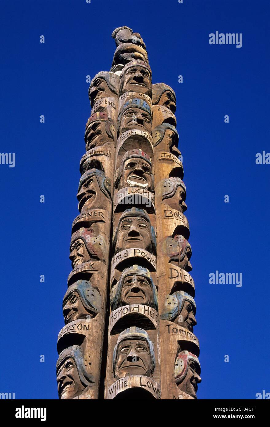 Totem pole washington hi-res stock photography and images - Alamy