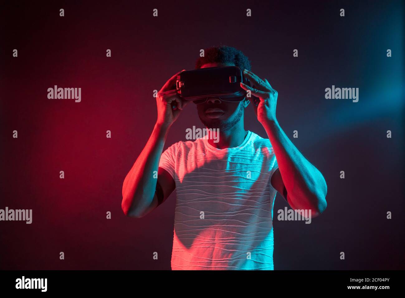 Virtualspace hi-res stock photography and images - Alamy