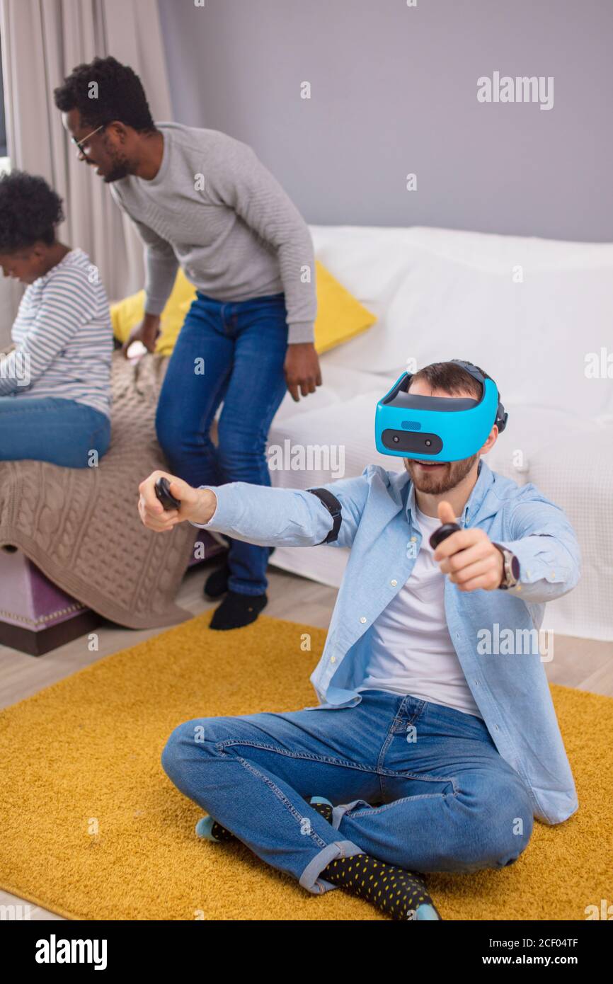 3d virtual reality viewer hi-res stock photography and images - Alamy