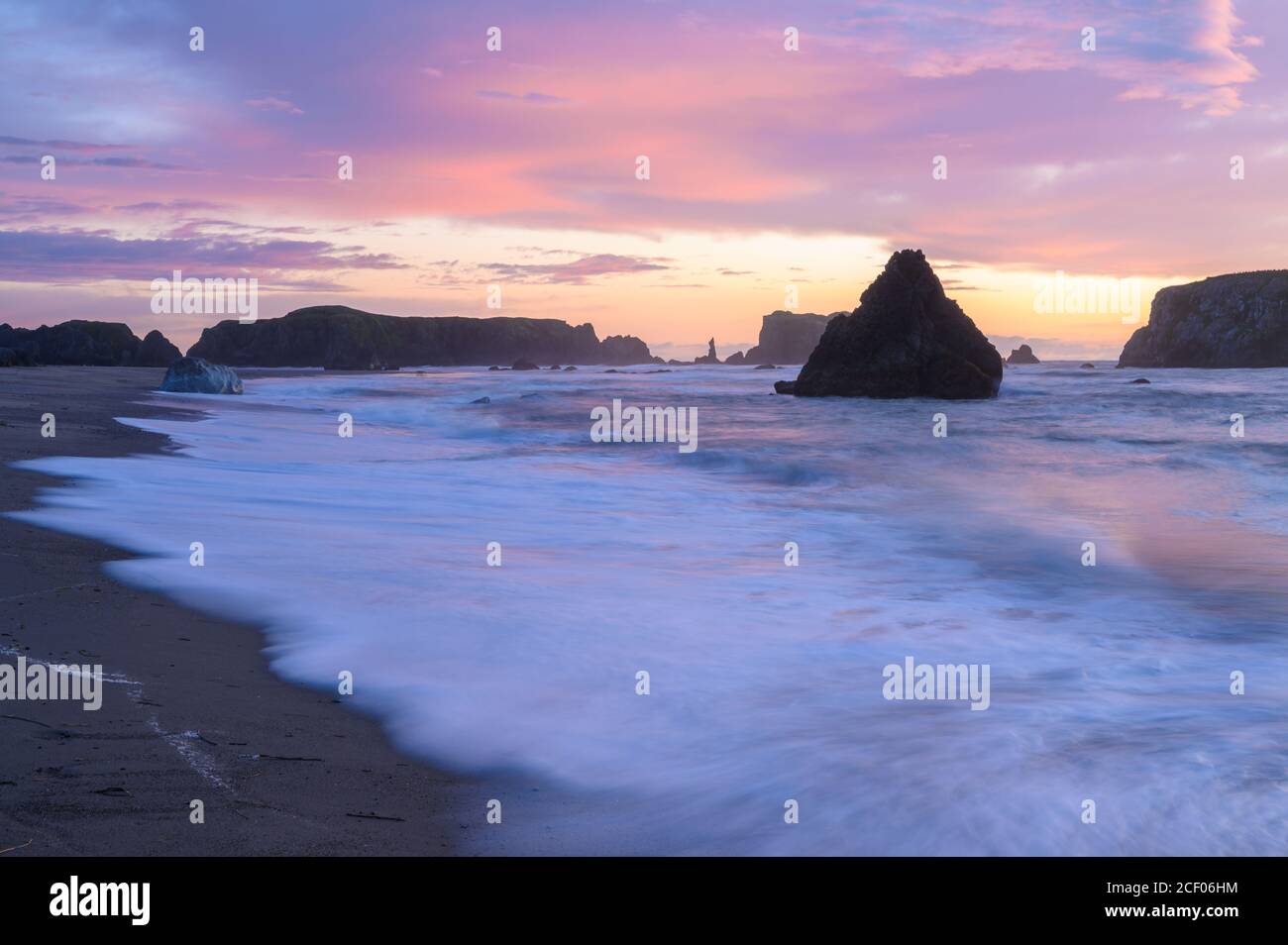 Dramatic landscape oregon coast in hi-res stock photography and images ...