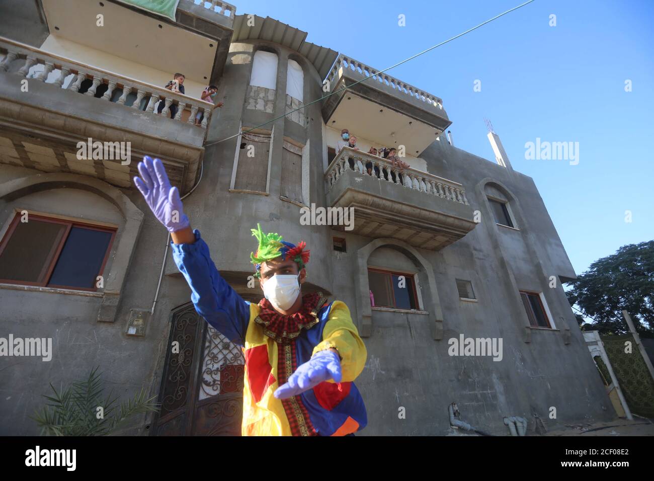 Khan Younis, The Gaza Strip, Palestine. 2nd Sep, 2020. A clown and a ...