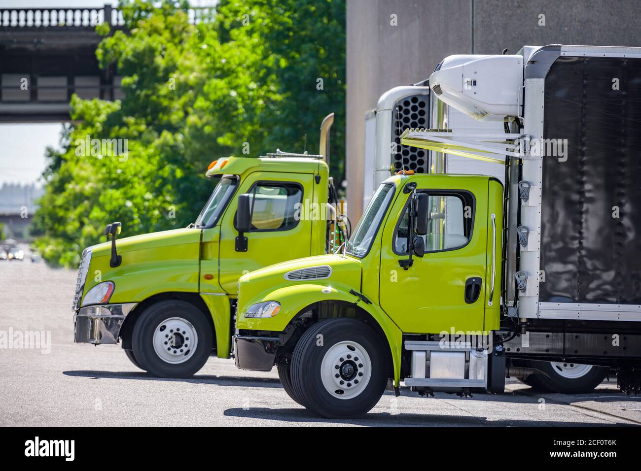 Medium duty professional freight powerful rigs industrial diesel semi ...