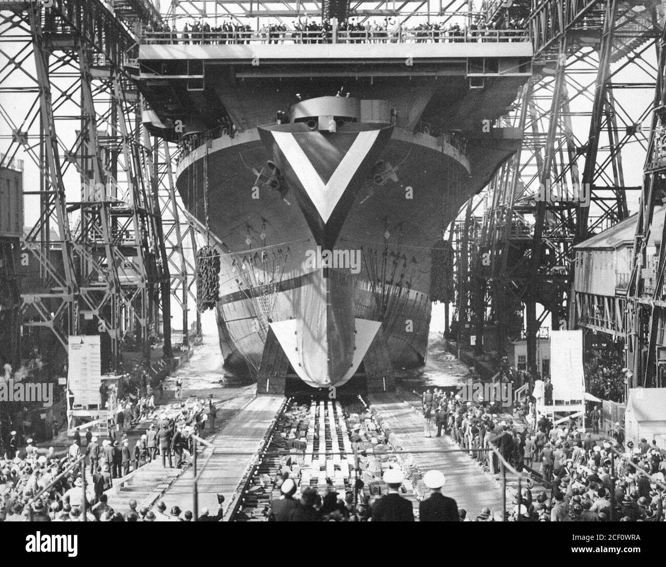 World war ii american aircraft carrier Black and White Stock Photos ...