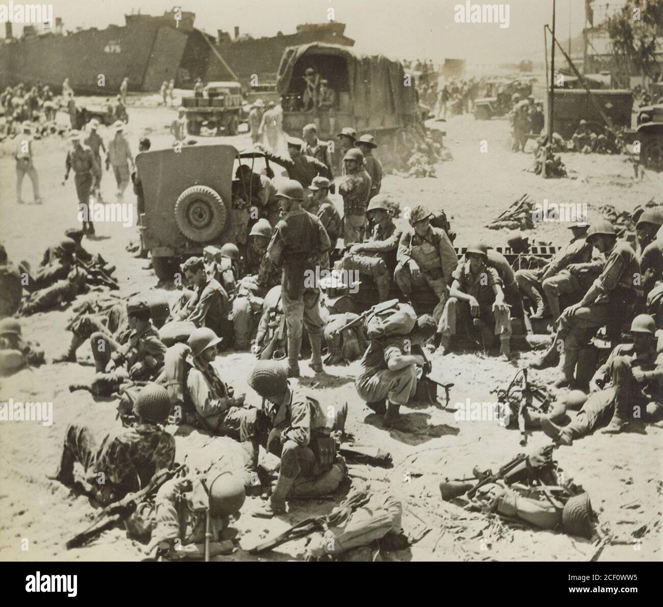 Pre world war two design hi-res stock photography and images - Alamy