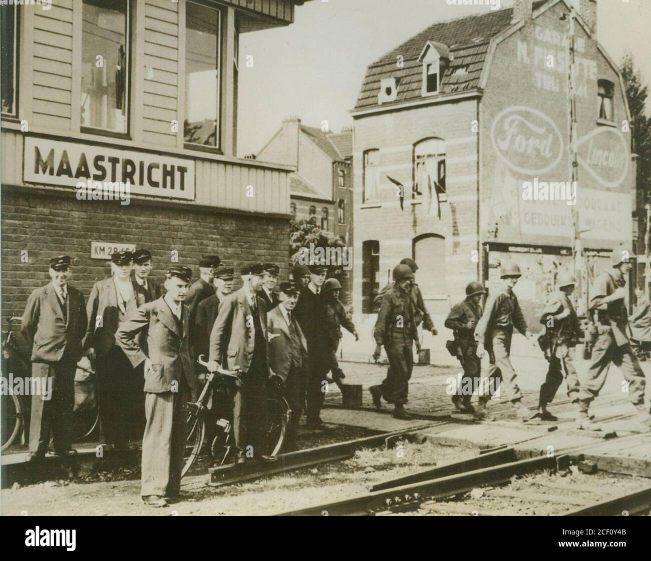 Dutch Soldiers Of Ww2 High Resolution Stock Photography and Images - Alamy