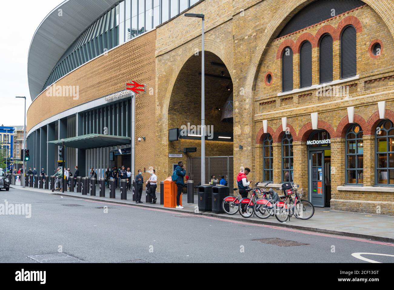 London Bridge railway station Stock Photo - Alamy