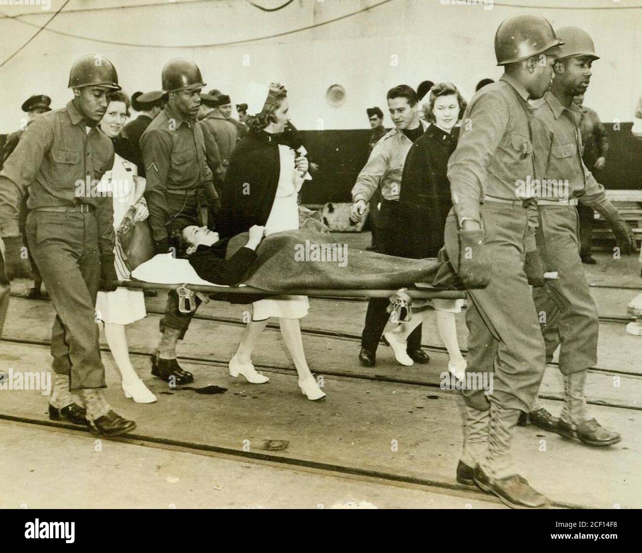 Ww2 flight nurse hi-res stock photography and images - Alamy