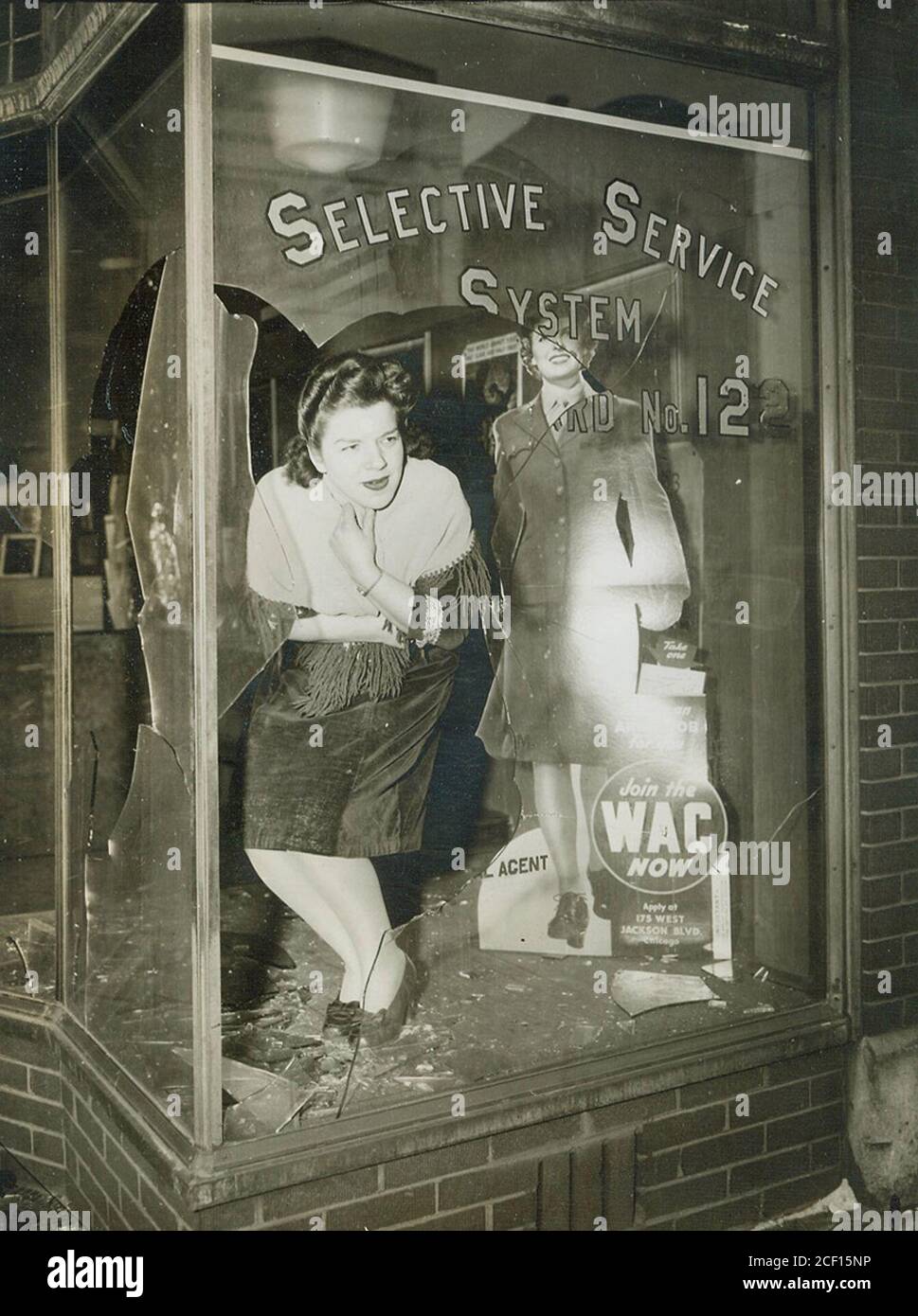 Draft office ww2 hi-res stock photography and images - Alamy