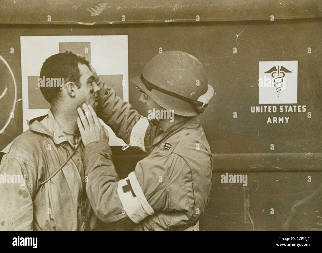 Army first aid world war ii hi-res stock photography and images - Alamy