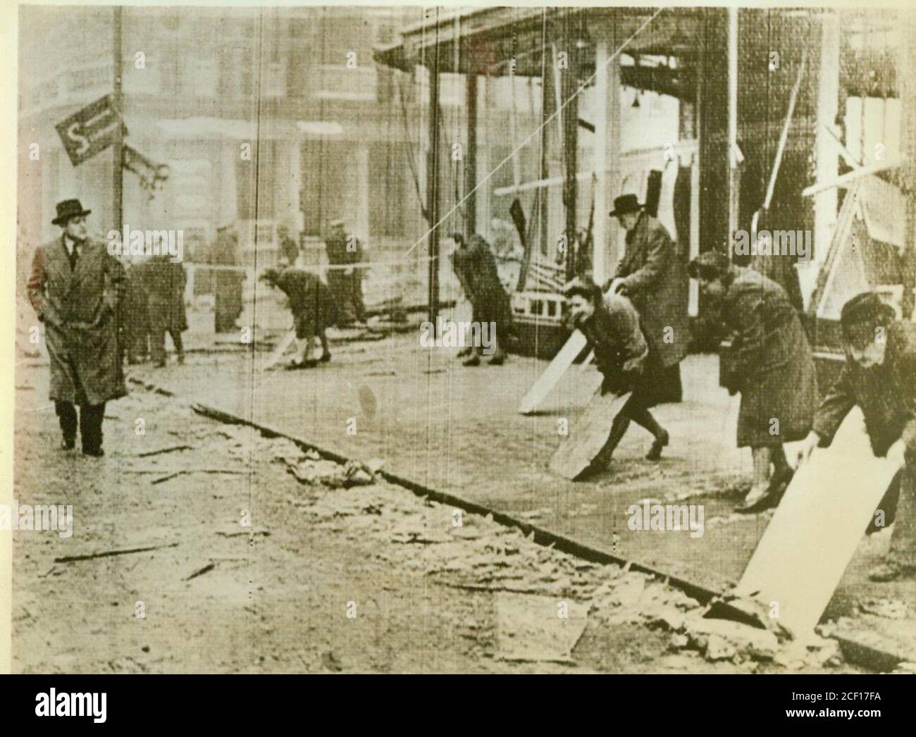 Bomber girls world war two hi-res stock photography and images - Alamy