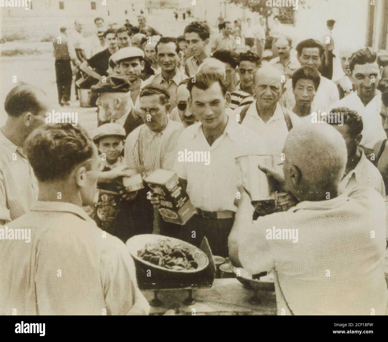 Ww2 Soldiers Food High Resolution Stock Photography and Images - Alamy