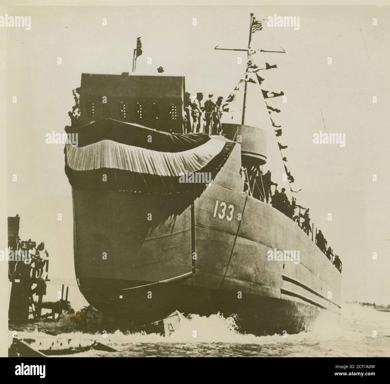 American navy soldiers world war 2 hi-res stock photography and images ...