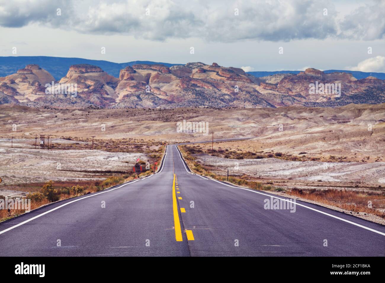 Road in the prairie country. Deserted natural travel background Stock ...
