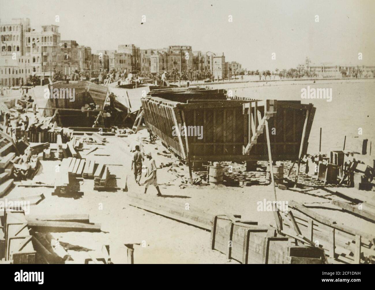 200 tons hi-res stock photography and images - Alamy