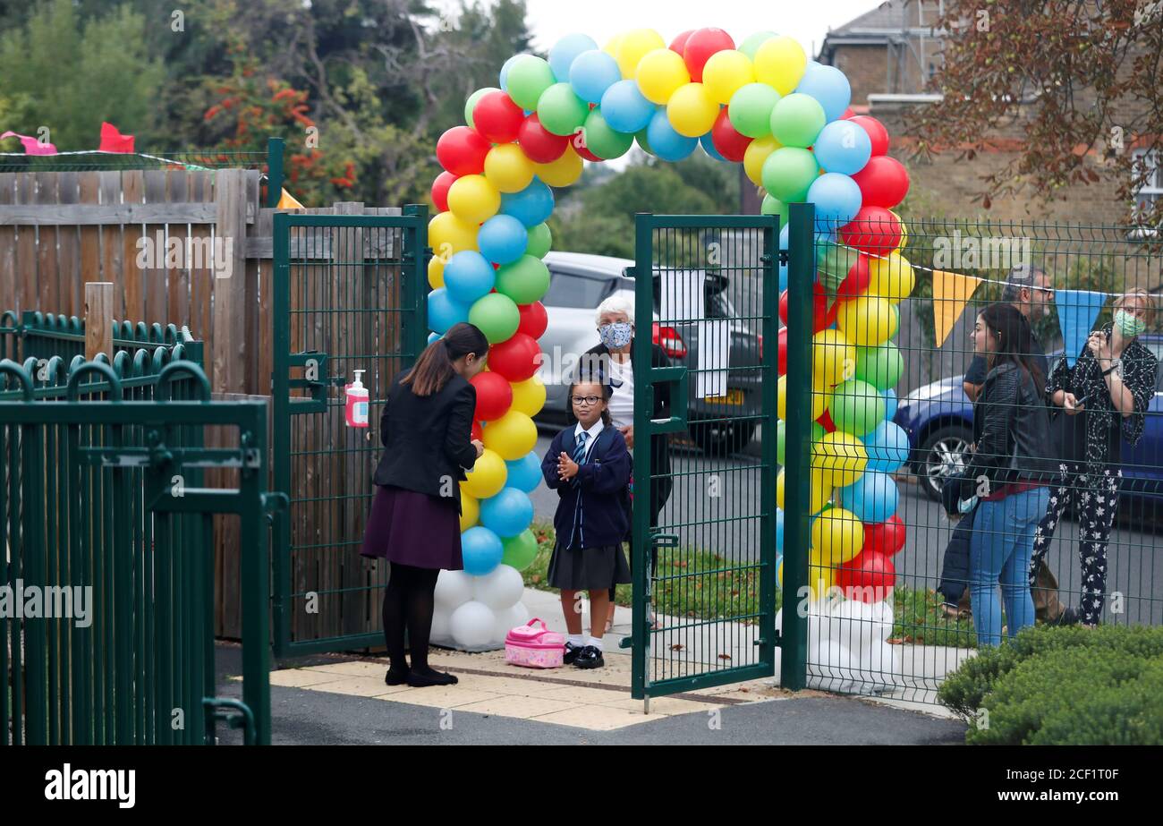 Academy primary schools hi-res stock photography and images - Alamy