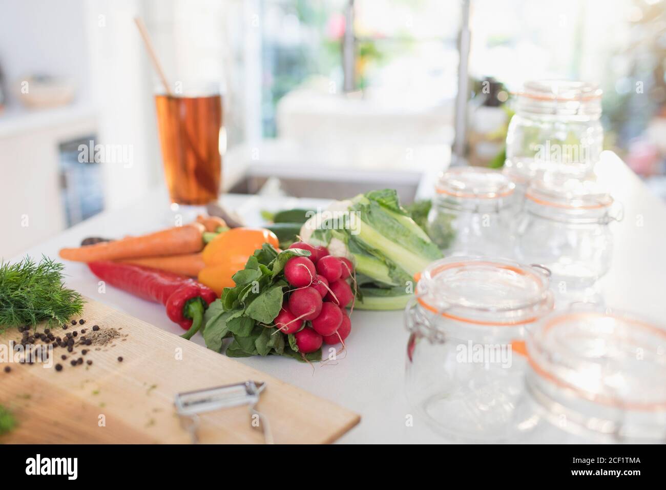 Vegetable counter hi-res stock photography and images - Alamy