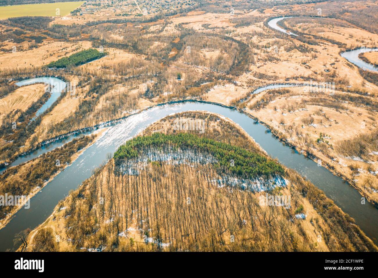 Birds eye view grass hi-res stock photography and images - Alamy