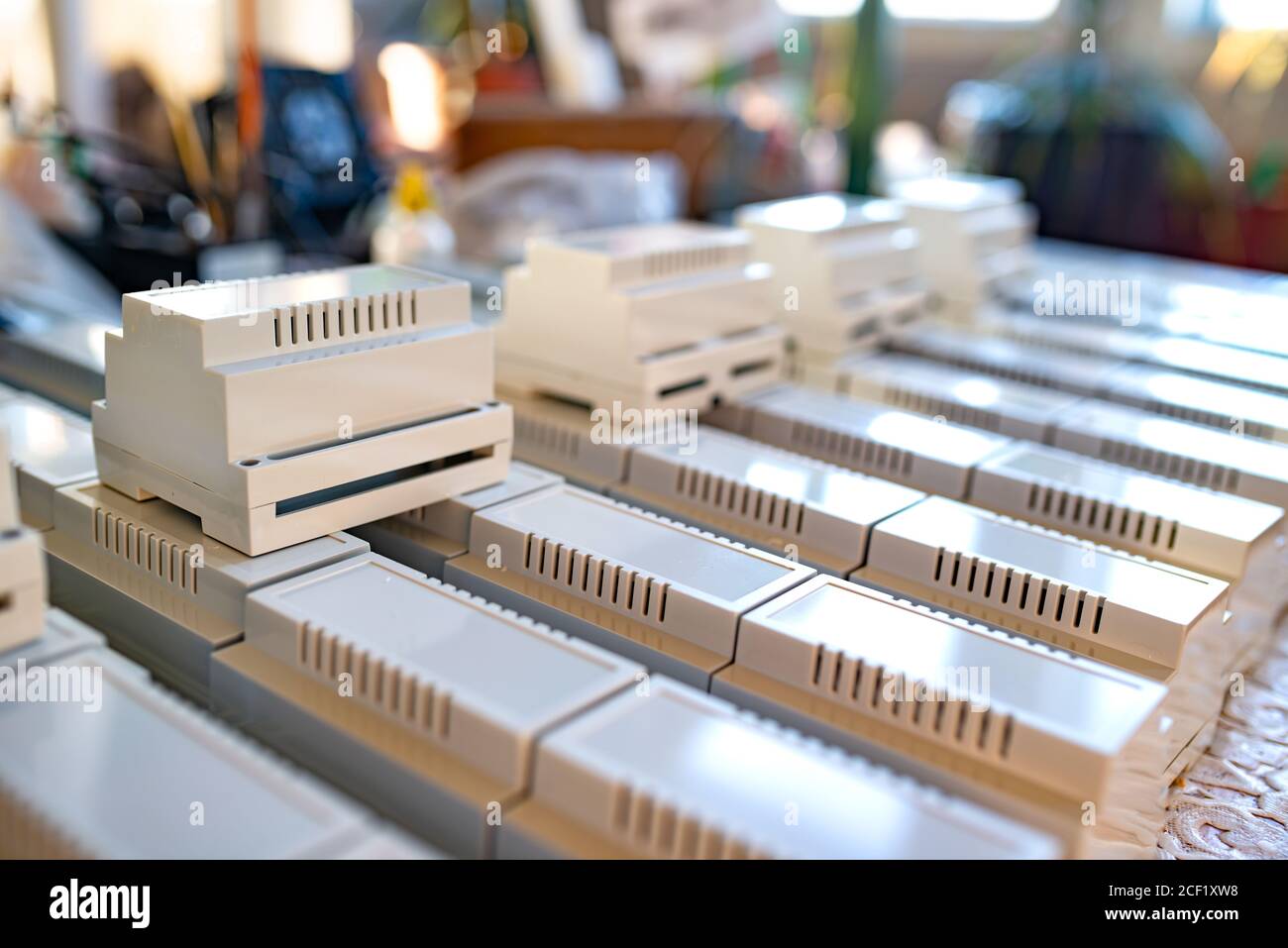 Universal plastic cases for the manufacture of serial radio-electronic ...