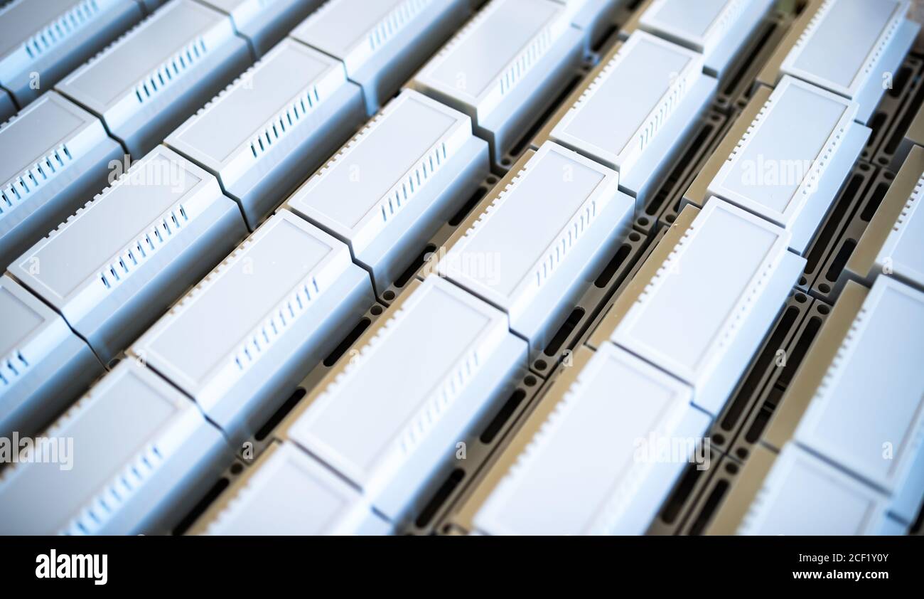 Universal plastic cases for the manufacture of serial radio-electronic ...