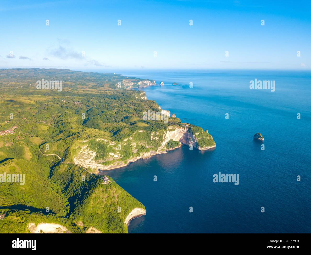 Large tropical island birds eye view hi-res stock photography and ...