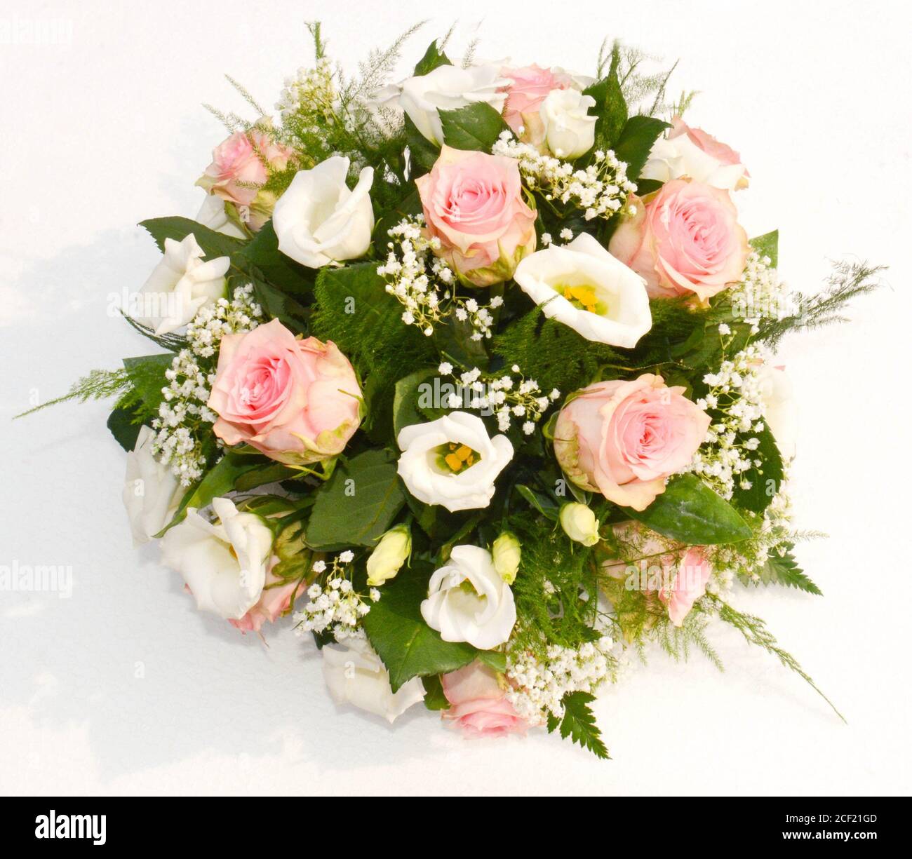 Handmade bouquet hi-res stock photography and images - Alamy