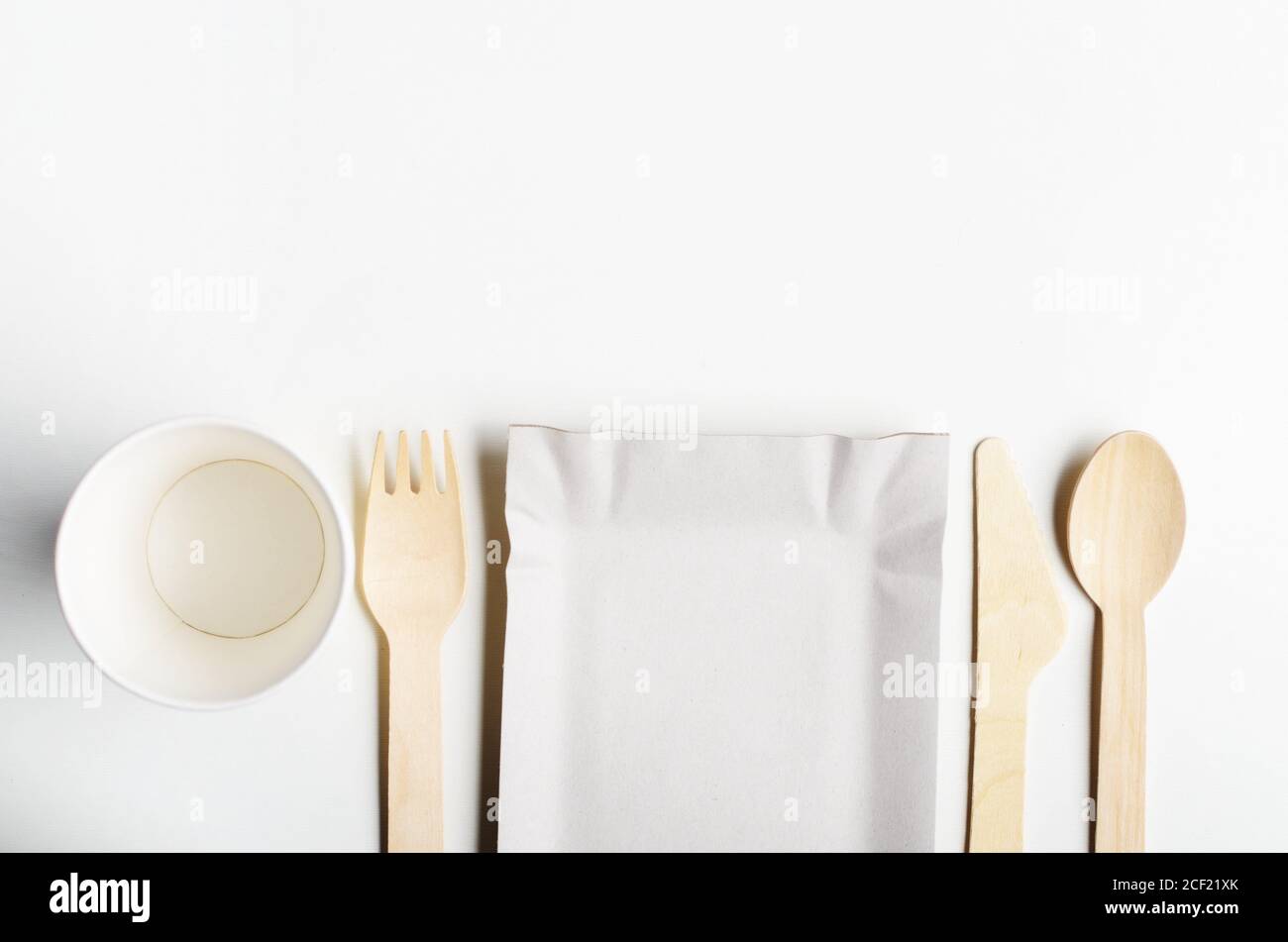 Single use plates cutlery hi-res stock photography and images - Alamy