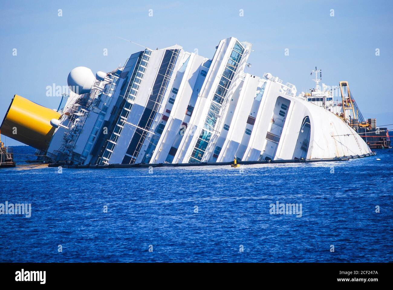 Ship of the dead hi-res stock photography and images - Alamy