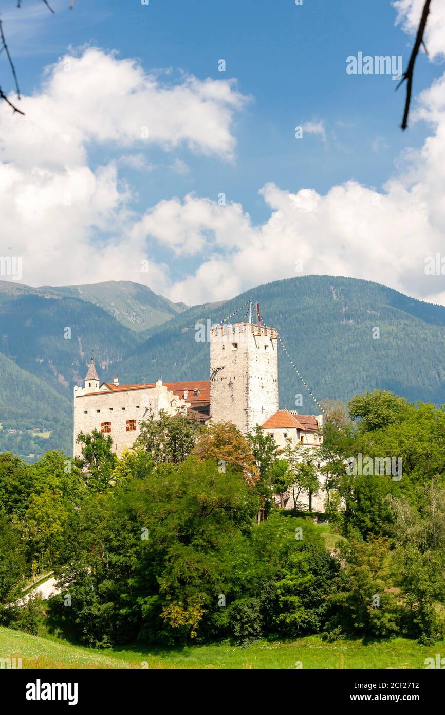 Castle weissenstein hi-res stock photography and images - Alamy