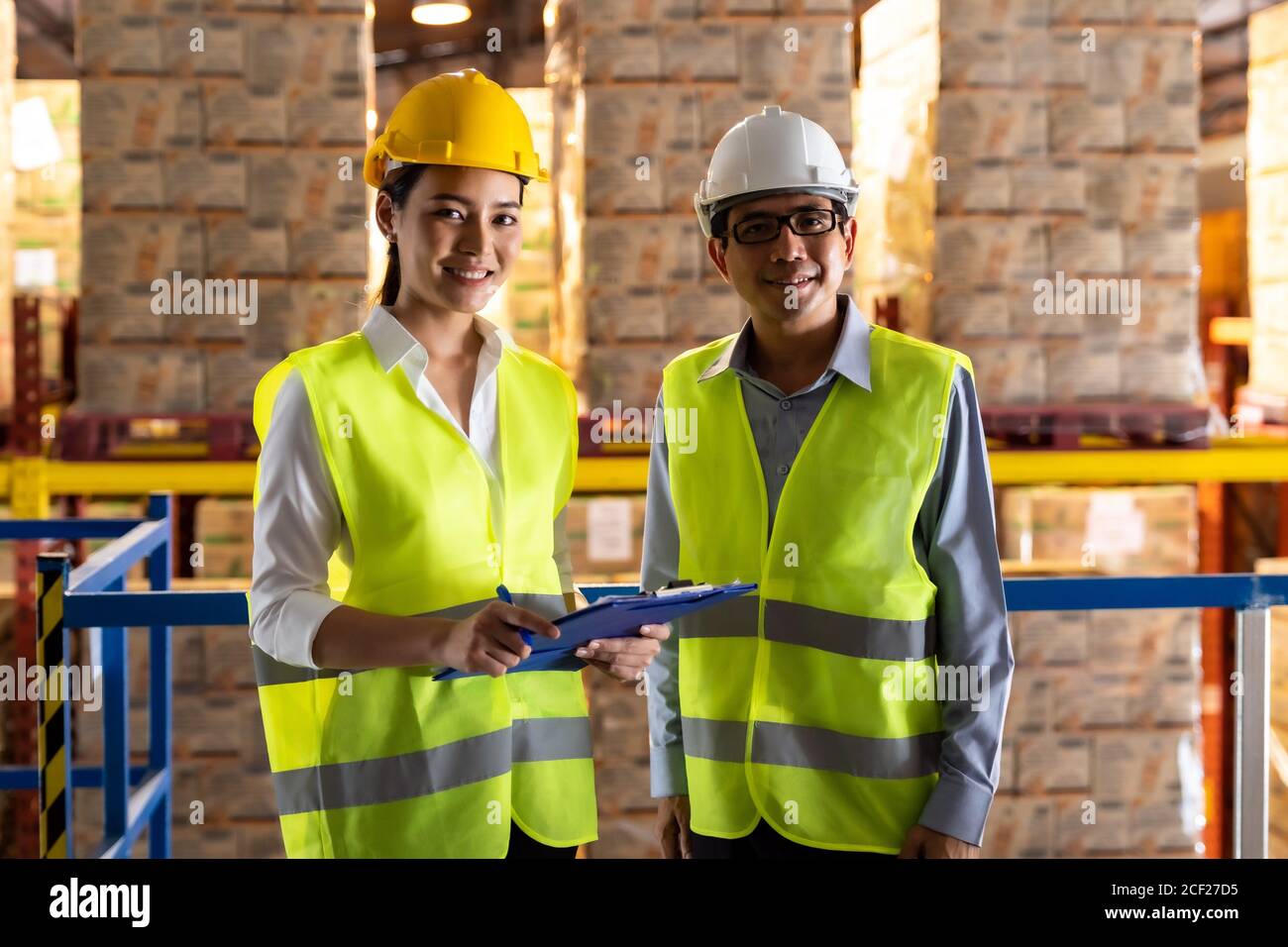 Warehouse assignment hi-res stock photography and images - Alamy