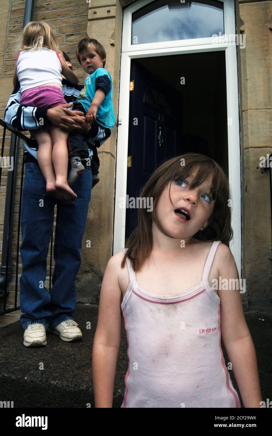 Homeless family uk hi-res stock photography and images - Alamy