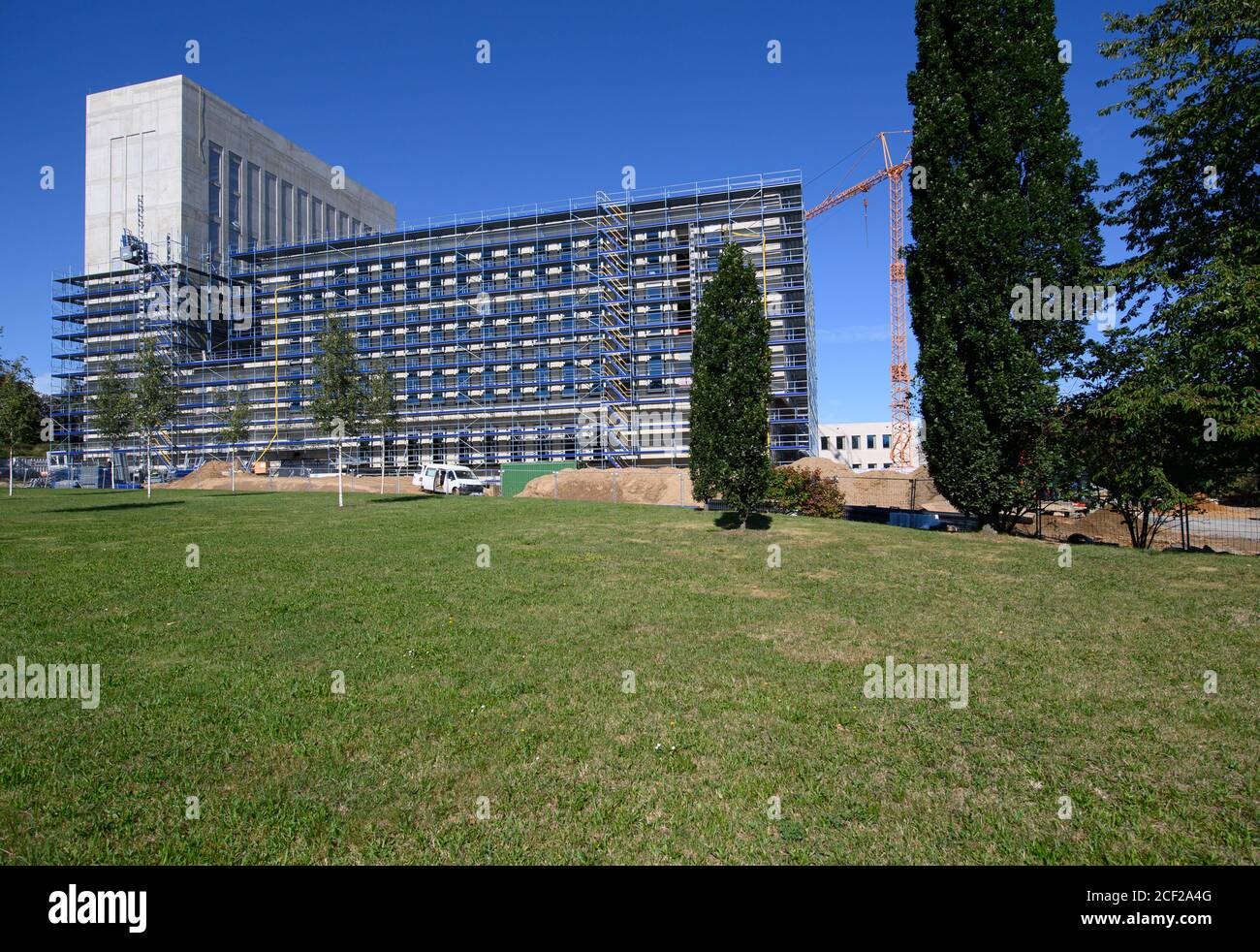 Freiberg, Germany. 03rd Sep, 2020. View of the construction site of the ...