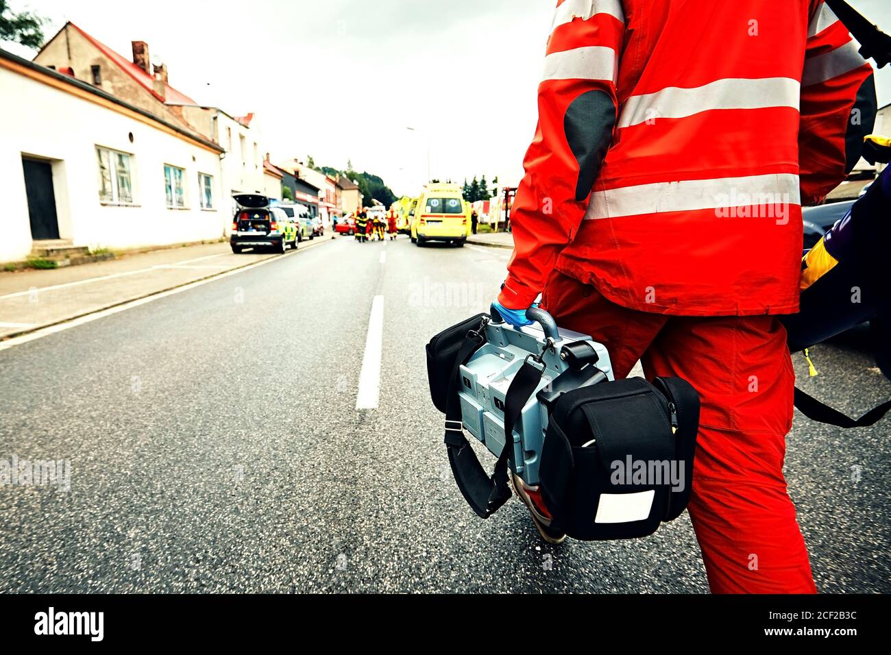 Emergency medical service hi-res stock photography and images - Alamy