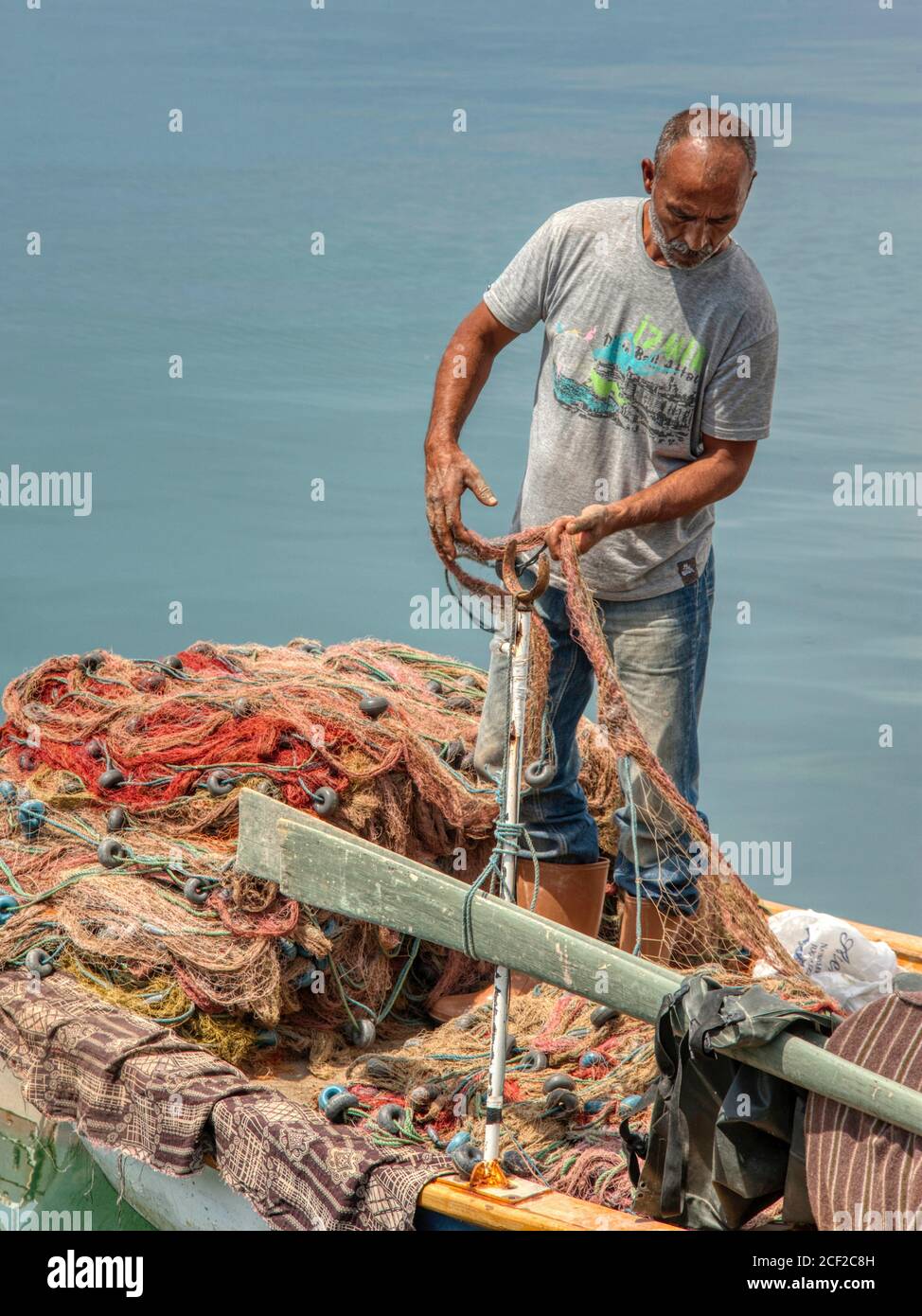 Sorting net hi-res stock photography and images - Alamy
