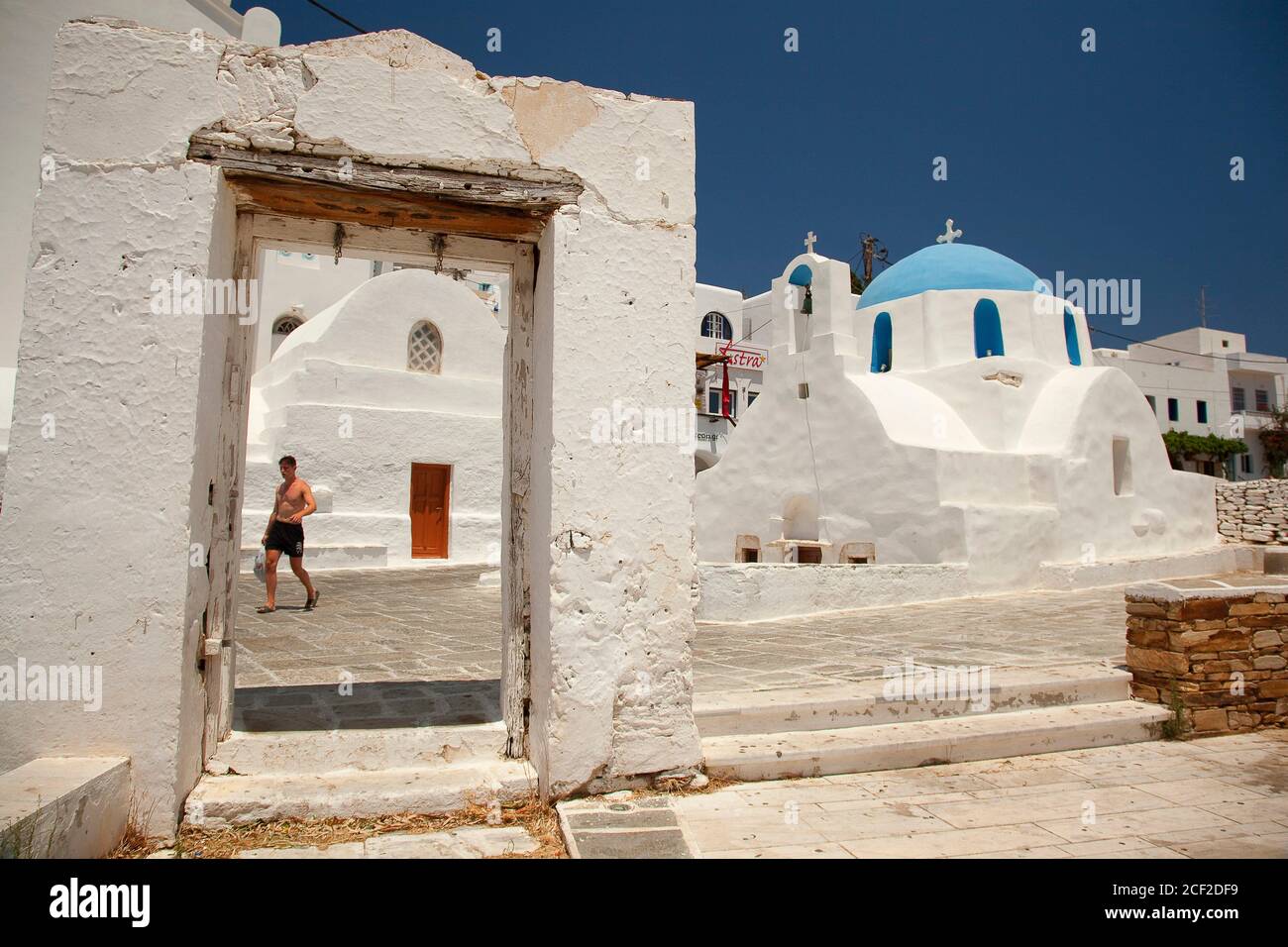 Village gate decoration hi-res stock photography and images - Alamy