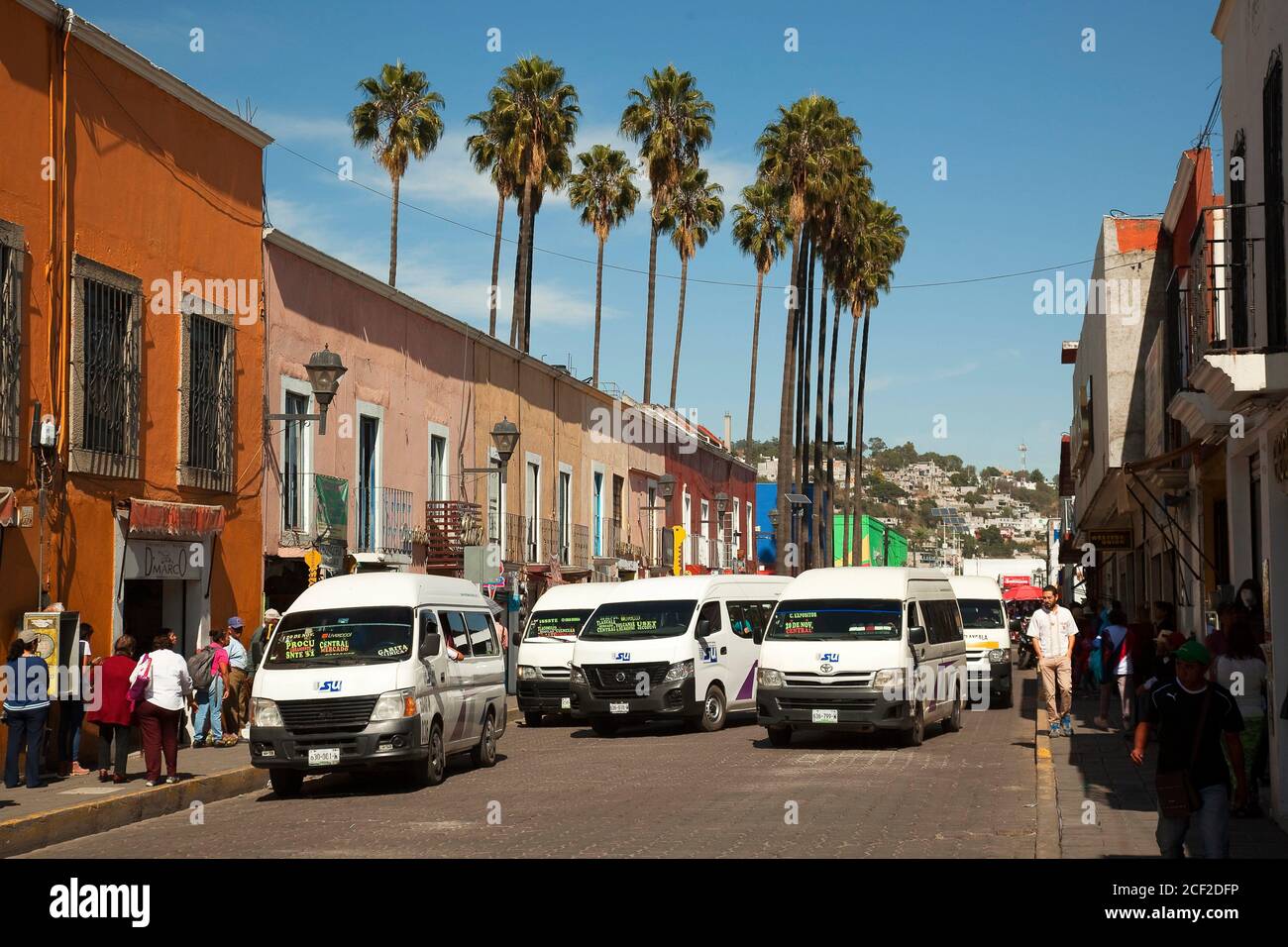 Taxi colectivos hi-res stock photography and images - Alamy
