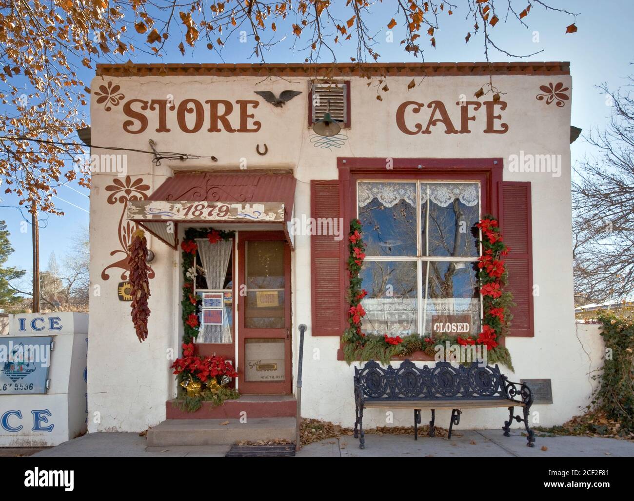 New town building hi-res stock photography and images - Alamy