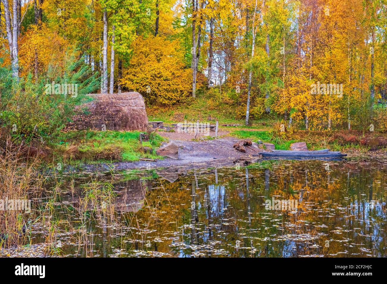 Primitive canoes hi-res stock photography and images - Alamy