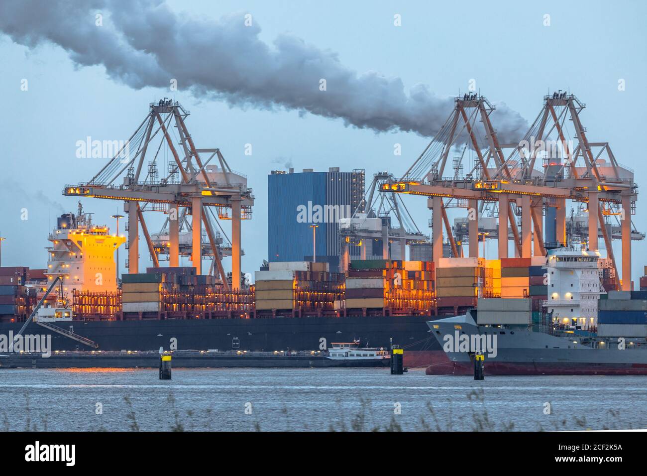 Rotterdam europoort port terminal netherlands hi-res stock photography ...