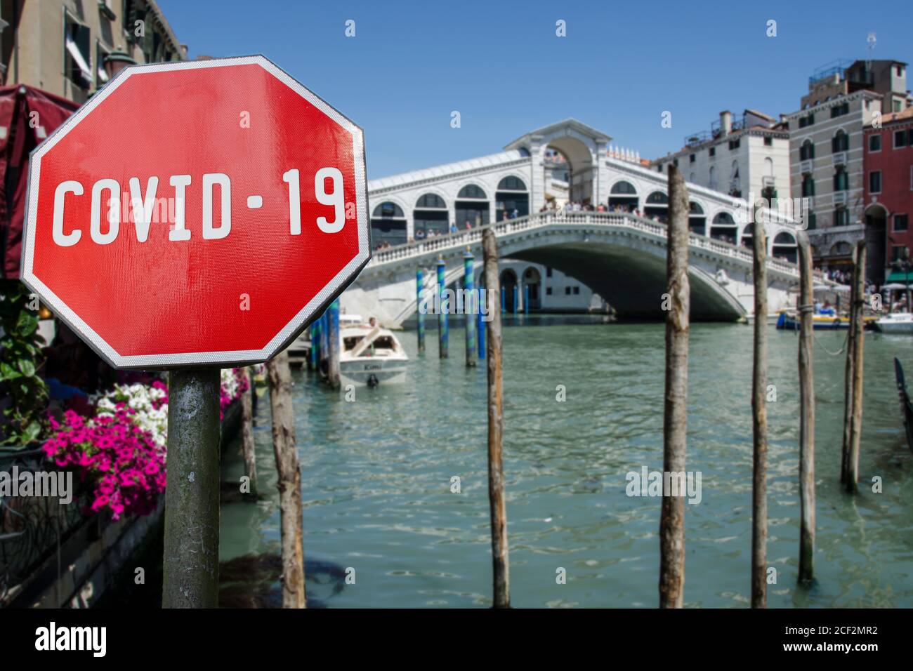 Venice on quarantine grand canal hi-res stock photography and images ...