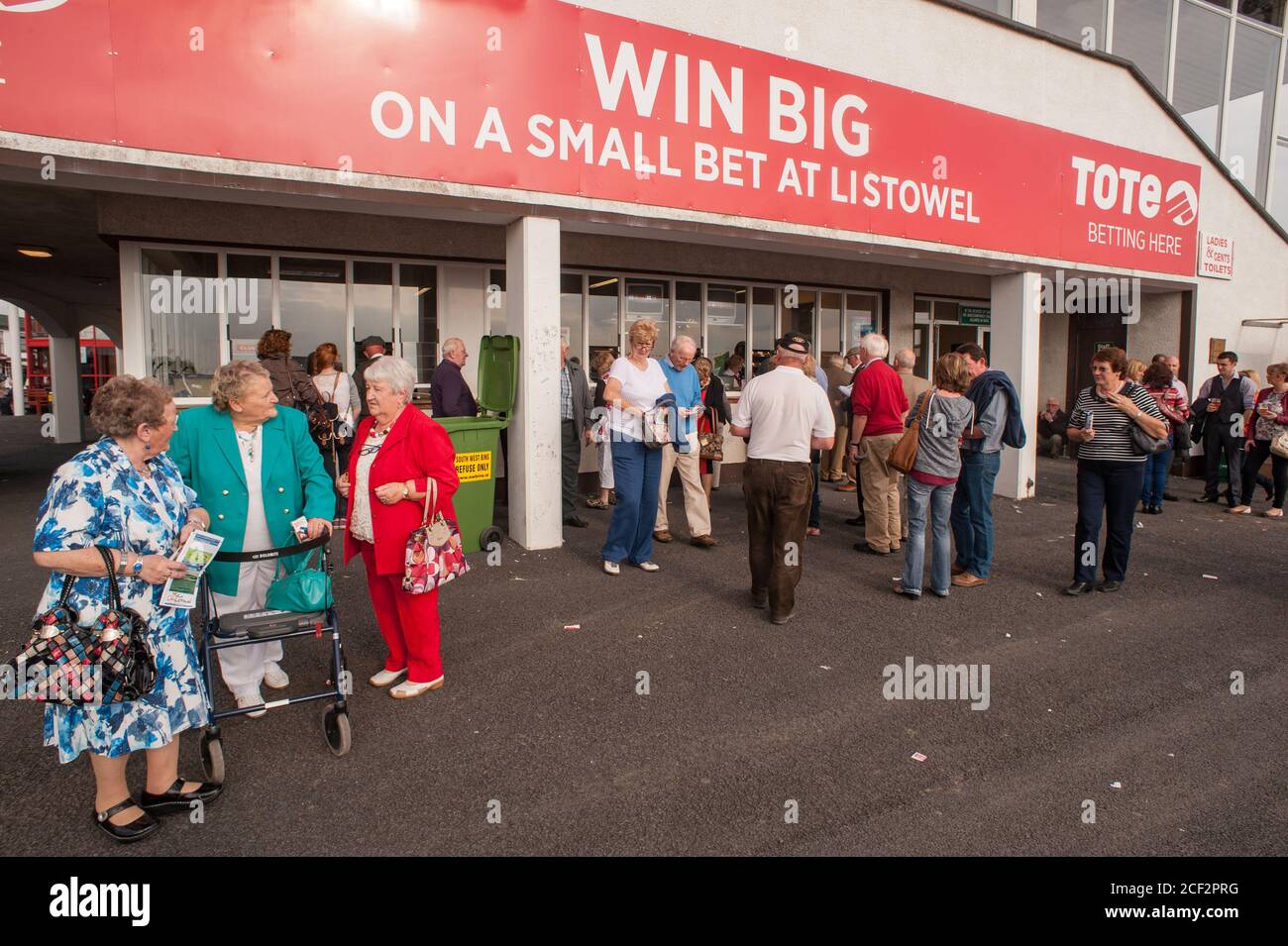 Listowel, Ireland - 15th September 2014: Placing bets on Listowel race ...