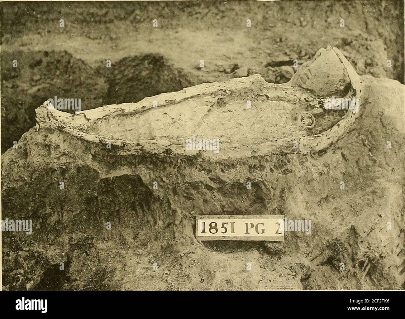 . Ur excavations. 1 a. PG/1847. DETAIL OF THE COFFIN (s), SHOWING THE ...