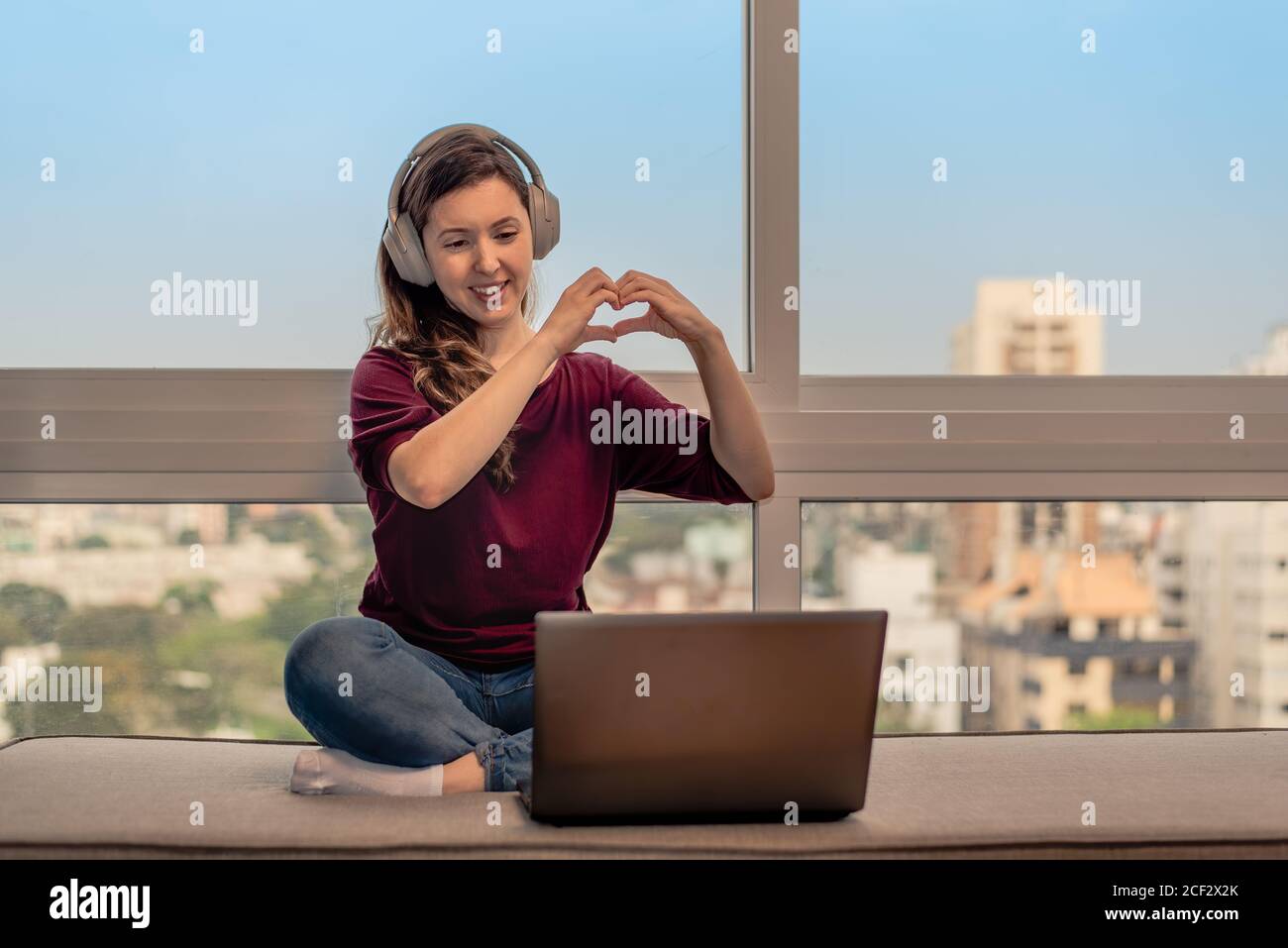 Partner love relationship hi-res stock photography and images - Alamy