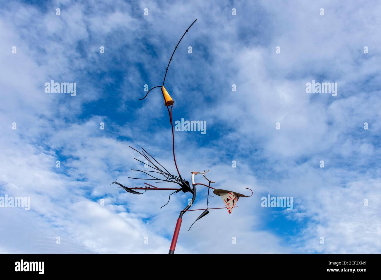 Untitled sculpture by the Dutch sculptor Auke de Vries, at Burrs ...